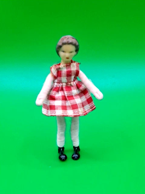 VINTAGE DOLLS' HOUSE - 1960s DOL-TOI FAMILY - GIRL/DAUGHTER DOLL - 16TH ...