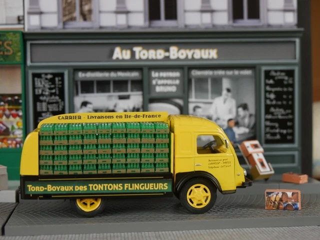 VÉHICULES UTILITAIRES GALION + diorama Tord-Boyaux des Tontons ...