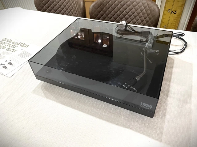 REGA PLANAR 3 Turntable, RB200 Tonearm, EEI 800 Parabolic Cartridge ...