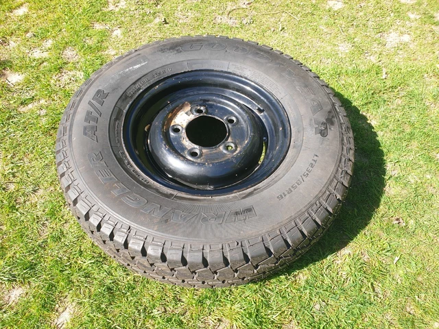 LAND ROVER SERIES Wheel & Tyre, 16" £83.92 - PicClick UK