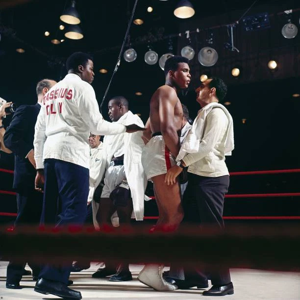 WORLD HEAVYWEIGHT TITLE Muhammad Ali V Sonny Liston 1964 Old Boxing ...