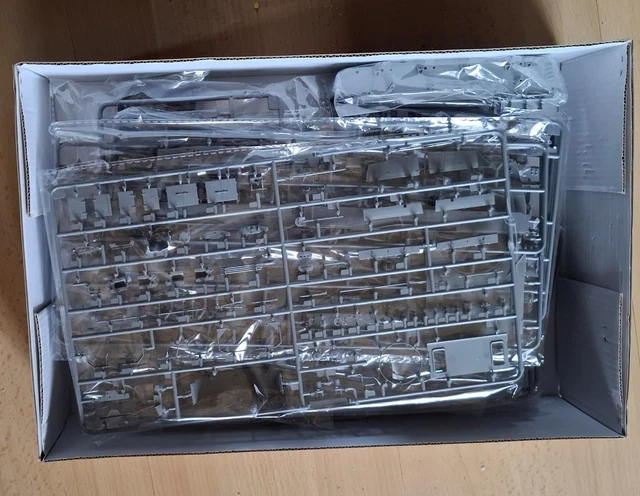 BORDER MODEL BT025 Pz.Kpfw. IV Ausf. J Early/Mid And Rail Way Flatbed ...
