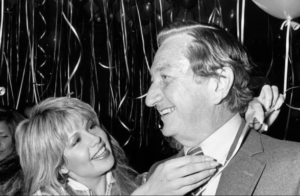 PIA ZADORA AND Meshulam Riklis circa 1980 In New York OLD PHOTO 1 $9.00 ...