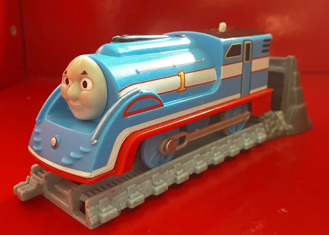 STREAMLINE THOMAS THE RACE Trackmaster Motorised Battery Train Thomas ...