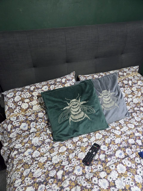 LUCILLE KINGSIZE UPHOLSTERED TV Bed Mid Grey Frame £83.90 - PicClick UK