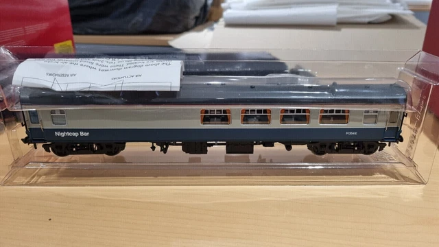 BACHMANN 39-321 MK1 BSP Pullman 'Nightcap Bar' BR Blue & Grey Coach OO ...