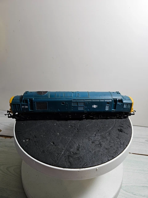 HORNBY R751 BR Blue Class 37 Co-Co Diesel Electric loco 37130 looks ...