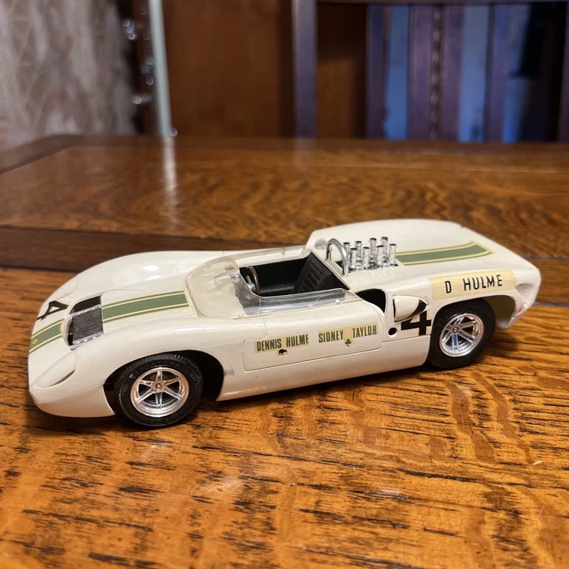 VINTAGE 1:24 LOLA T-70 Plastic Model Kit Old Built Very Rare £25.00 ...