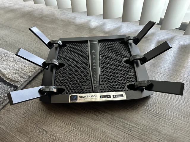 NETGEAR NIGHTHAWK X6 AC3200 Tri-Band Gigabit Wi-Fi Router - ‎Black ...