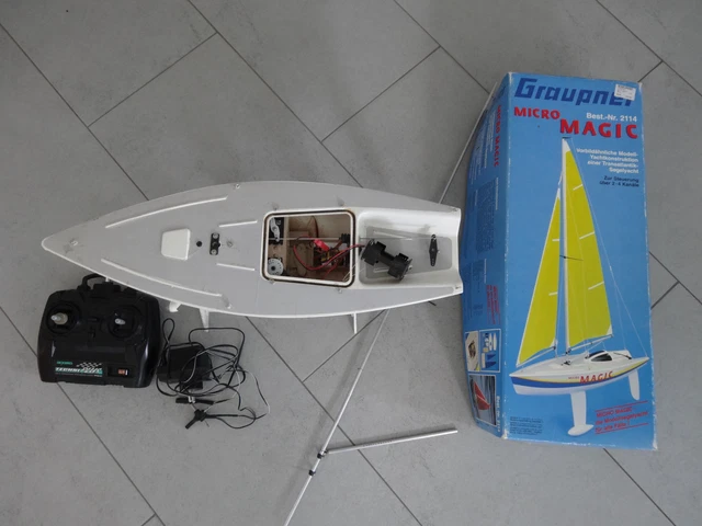 SEGELYACHT MODELLSCHIFF GRAUPNER Micro Magic 2114 - Bastlerware ...