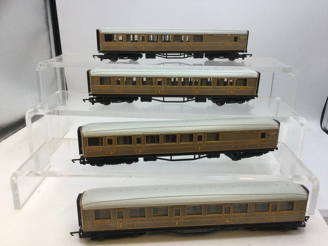 HORNBY OO GAUGE LNER Gresley Flying Scotsman Coaches x4 EUR 56,74 ...