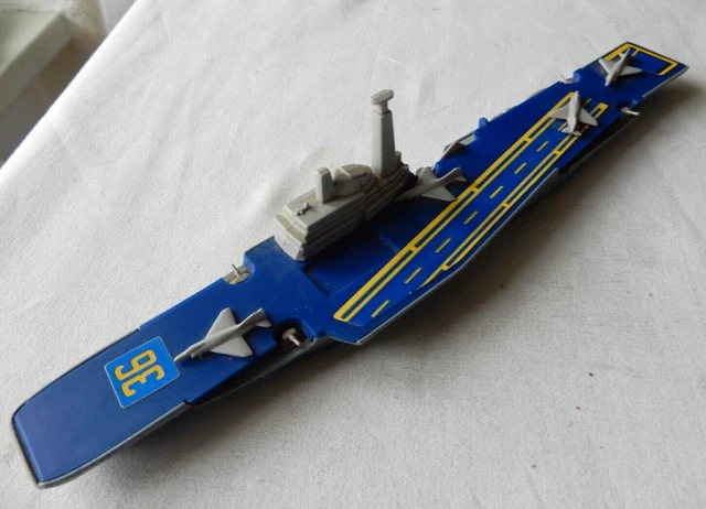 MATCHBOX SEA KINGS aircraft carrier top modell EUR 1,50 - PicClick IT