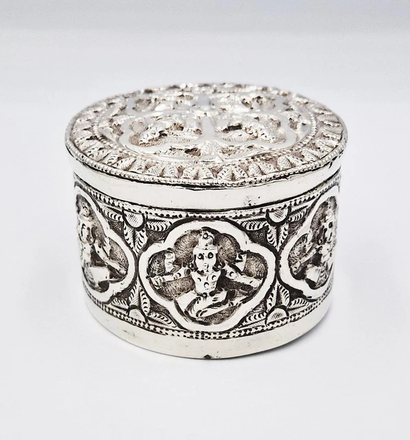 ANTIQUE INDIAN / BURMESE SOLID SILVER DEITIES TRINKET BOX c1900 £95.00 ...