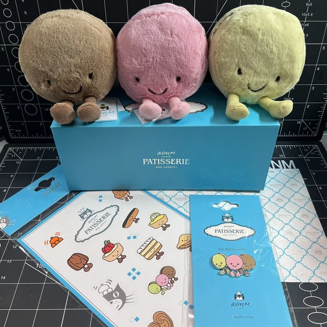 JELLYCAT PARIS PATISSERIE Macarons Set of 3 Mia, Max, Mona & Macaron ...
