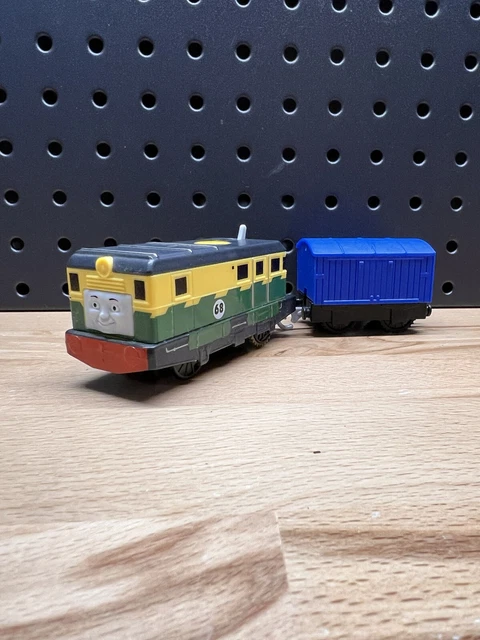 THOMAS & FRIENDS Trackmaster Motorized #68 Philip Diesel Boxcab Engine ...
