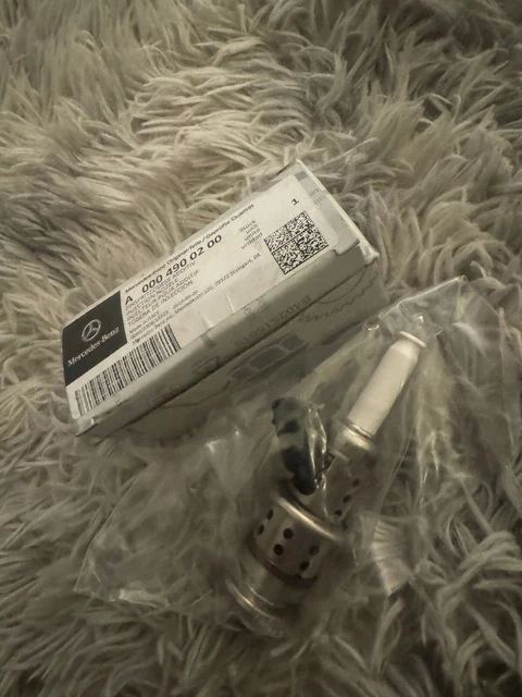 MERCEDES SPRINTER ADBLUE Injector Nozzle Genuine A0004900200 £175.00 ...