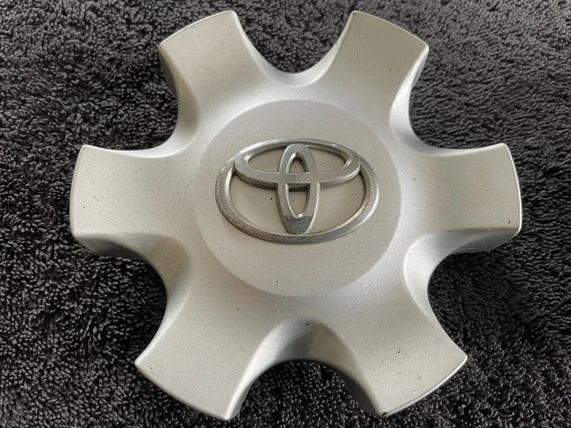 ONE GENUINE TOYOTA Hilux Alloy Wheel Centre Cap x1 £20.00 - PicClick UK