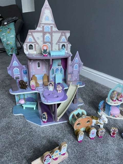 DISNEY PRINCESS ENCHANTED Princess Castle Wooden Playset Plus Extras £ ...