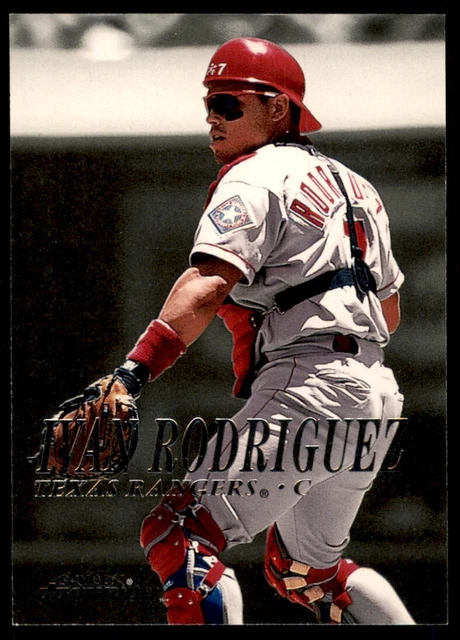 1998 SKYBOX DUGOUT Axcess Ivan Rodriguez Texas Rangers #28 EUR 1,10 ...