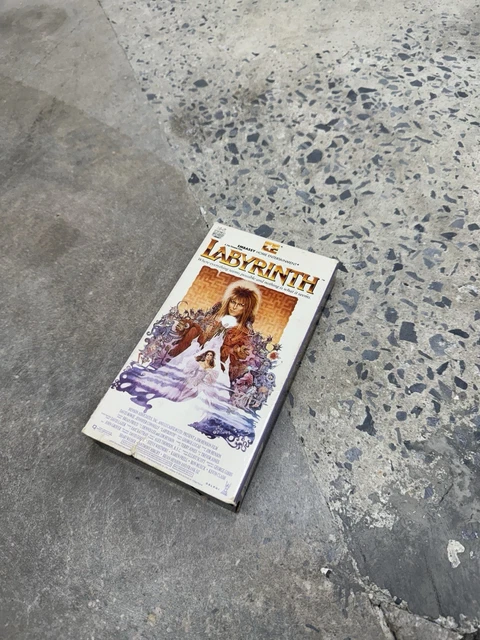 VINTAGE LABYRINTH 1986 VHS Tape Movie David Bowie Fantasy Jim Henson ...