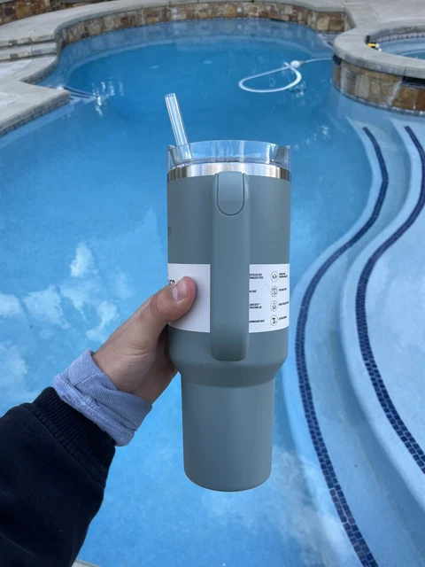 STANLEY 40 OZ H2.0 Flowstate Quencher Tumbler Shale Target Exclusive ...