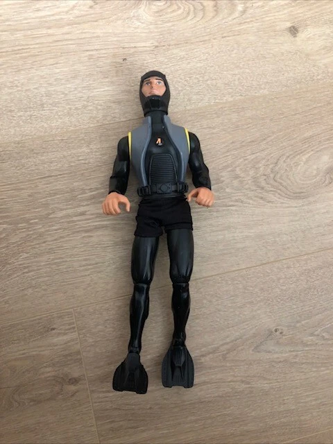 ACTION MAN SCUBA Diver with Manta Ray Mission 2002 Hasbro figure doll ...