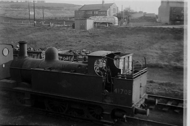 35MM RAILWAY BLACK and White Negative 1F 41708 at Canklow £1.75 ...