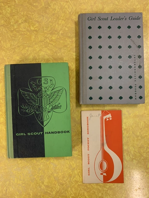 VINTAGE GIRL SCOUT HANDBOOK 1950s leader’s guide And Pocket Song Book £ ...