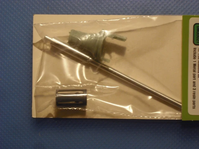 DEF MODEL 1/35 : Königstiger gedrehtes Metallrohr mit Blende und ...