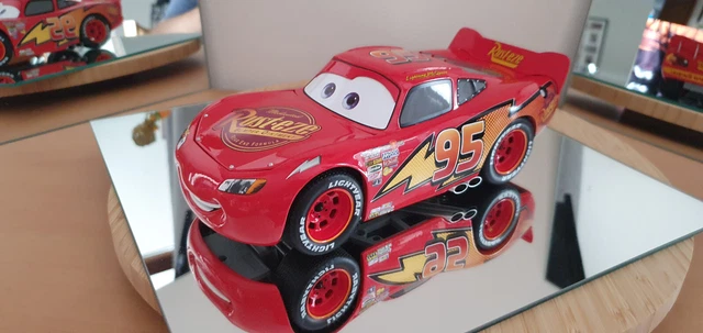 VOITURE MINIATURE ÉCHELLE 1/18 Schuco Lightning McQueen 95 Disney Pixar ...