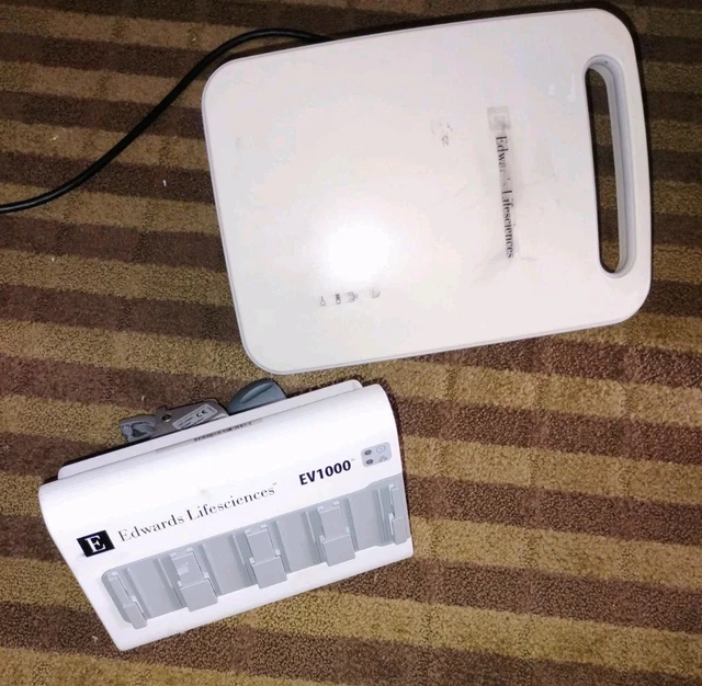 EDWARDS LIFESCIENCES EV1000 Monitor w/ Databox & Pump Unit No Other ...