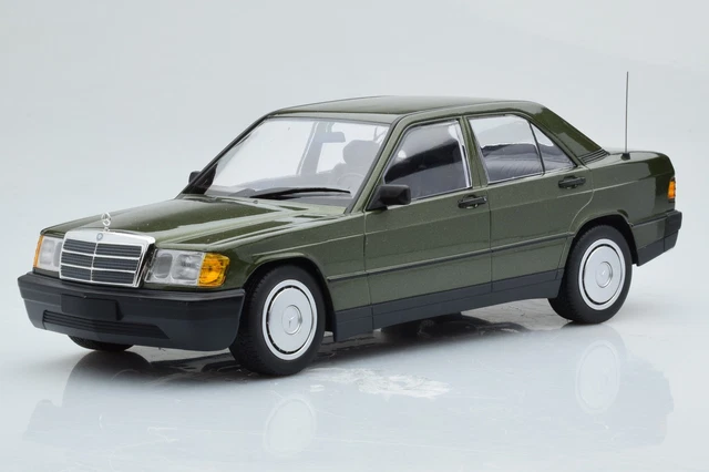 MERCEDES 190E W201 Green Metallic Minichamps 1/18 EUR 85,00 - PicClick FR