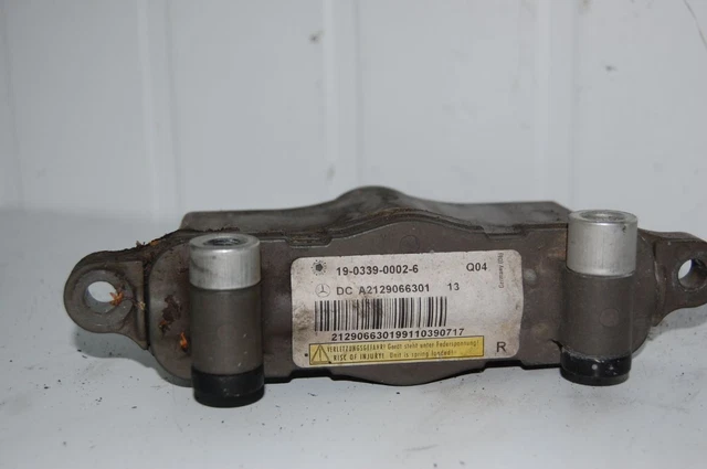 MERCEDES-BENZ E250 W212 Cdi A Bonnet Hinge Right Side A2129066301 £35. ...