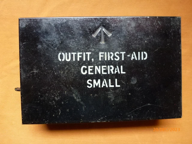 WW2 BRITISH ARMY Tank Afv Vehicle First Aid Outfit General Small Tin ...