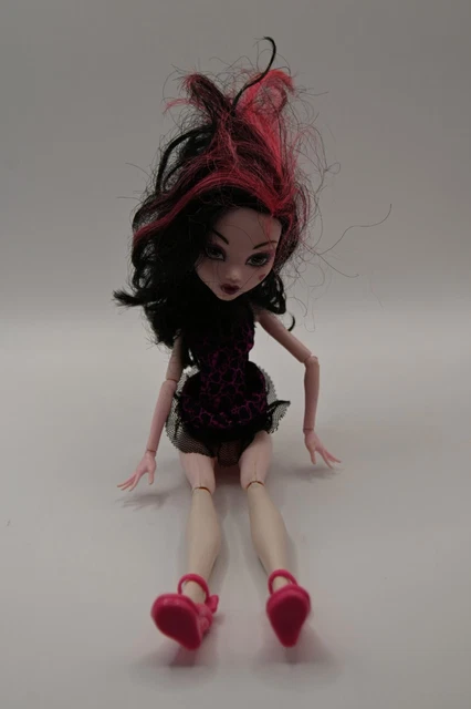 MATTEL MONSTER HIGH Doll (draculaura) one of many dolls listed £5.00 ...