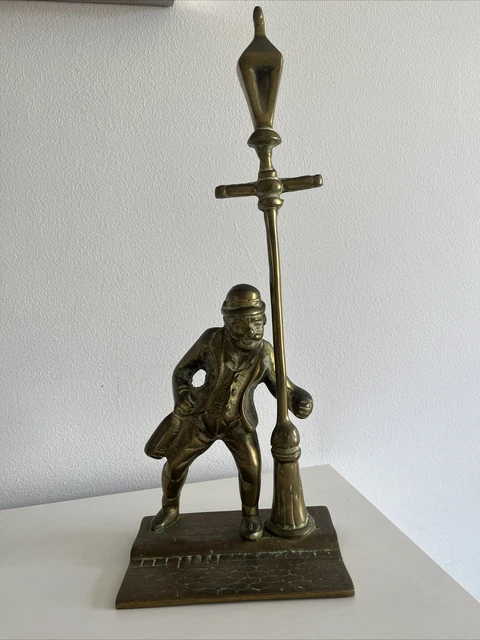 VINTAGE SOLID BRASS Drunk Man Holding Lamp Post Figurine Approx 33cm ...