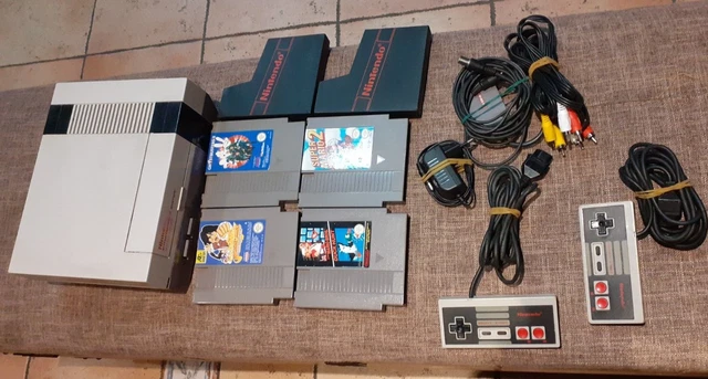 CONSOLE NINTENDO NES Mattel Version + 2 pad + Super Mario 1 & 2 +Altri ...