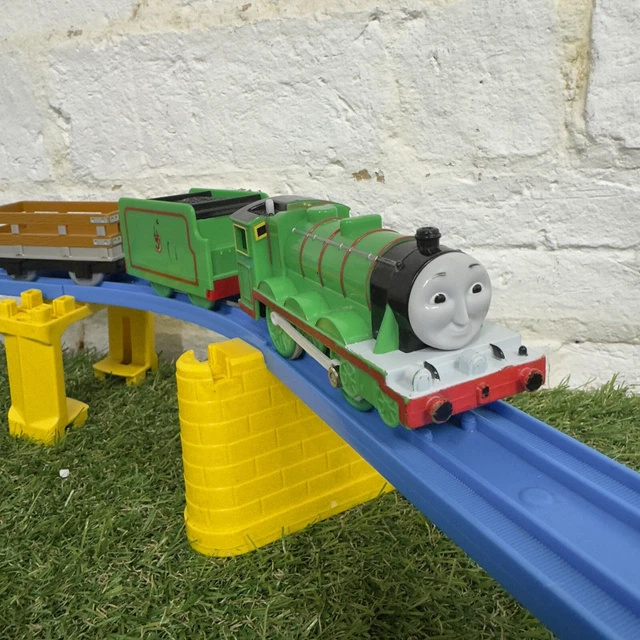 TOMY PLARAIL TRACKMASTER Henry Thomas The Tank Engine TS-03 Used £16.95 - PicClick UK