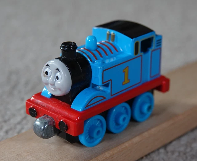 THOMAS THE TANK Engine & Friends DieCast Metal Push Along Take-N-Play ...