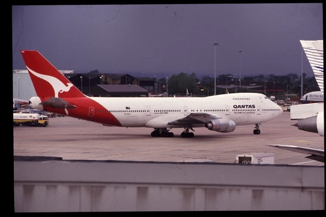 ORIGINAL FUJICHROME COLOUR Slide Qantas Australia Boeing 747-200 ...