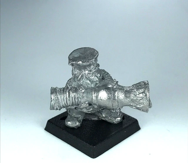 DWARF FIRE THROWER Crew - Citadel Warhammer Fantasy Games Workshop ...