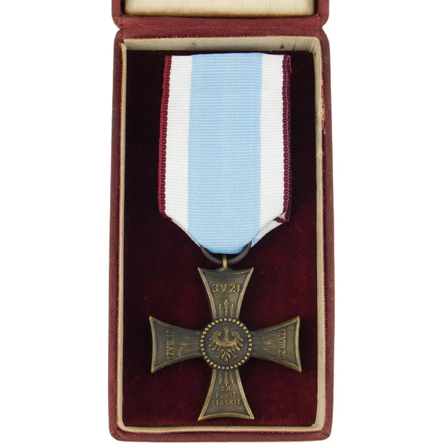 2685 WW1 POLONAIS Soulevement Silésien Croix De Valorité Une Médaille ...