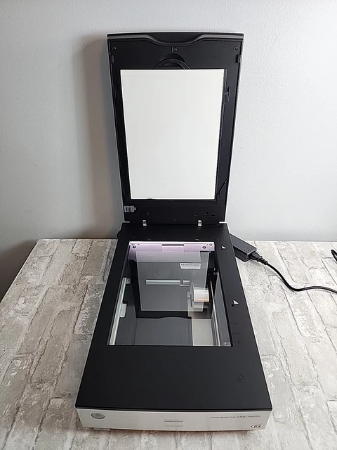 EPSON PERFECTION V700 Photo Flatbed Document Scanner J221A High Res ...