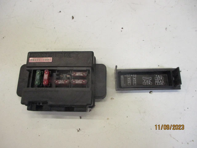 FUSEBOX 26021-1081 FUSIBLE 1. Boîte à fusibles Kawasaki ZX-R 750 J ...