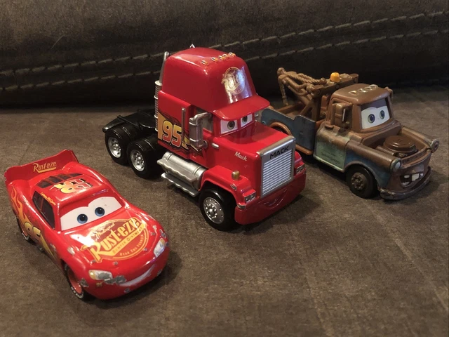DISNEY PIXAR CARS Supercharged Mac - Lightning McQueen - Mater Die Cast ...