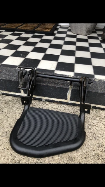 LAND ROVER DEFENDER 90/110 Rear Folding Step **100% Genuine** £25.00 ...