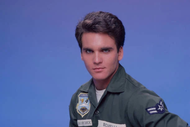 DAVID LAIN BAKER in the tv series 'Call to Glory'- 1985 Old Photo 4 $9. ...