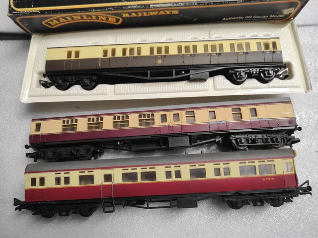 3 MAINLINE OO Coaches All Different But Very Good Condition. £10.00 ...