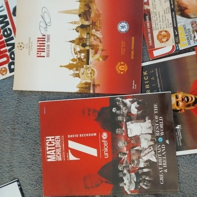 MANCHESTER UNITED PROGRAMMES bulk £20.00 - PicClick UK