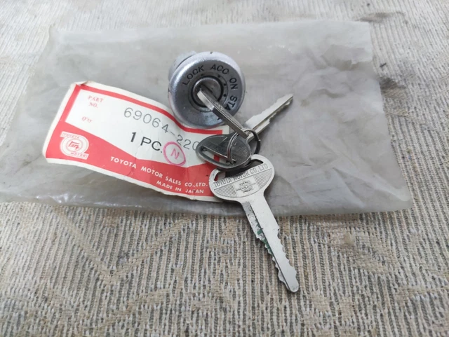 NOS TOYOTA トヨタ IGNITION SWITCH LOCK & KEYS CORONA Mark II CRESSIDA ...